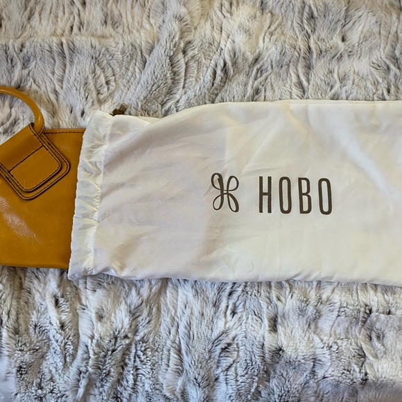 HOBO | Bags | Tan Hobo Sable Like New | Poshmark